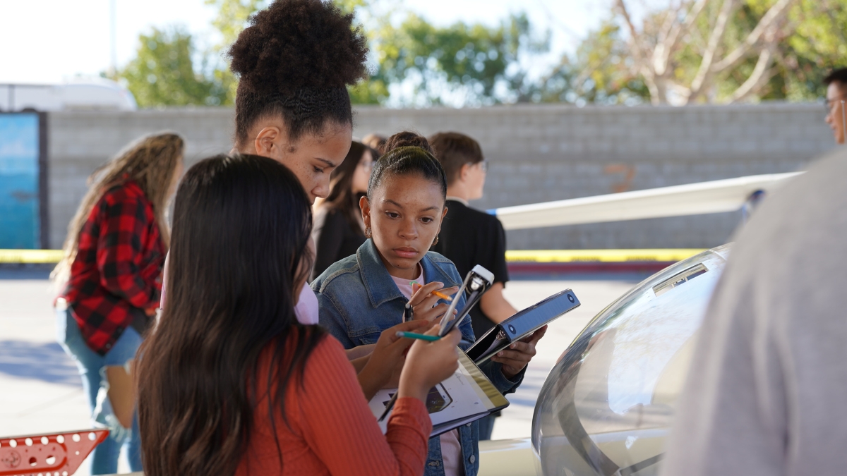iLEAD Lancaster Glider on Campus Day: September 23 - iLEAD Lancaster
